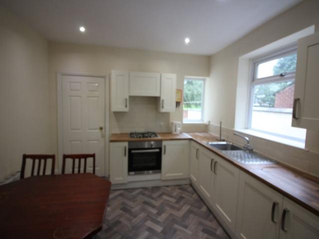 Room at River Road, Warrington