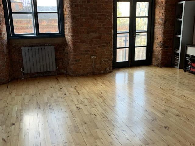 Room at River Street, Manchester