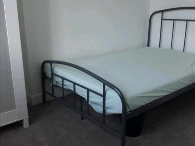 Room at Riverside Gardens, Greater London