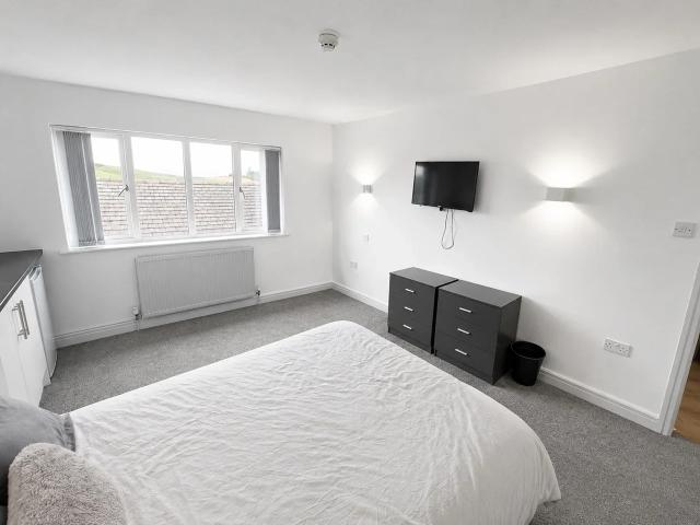 Room at Rochdale Road, Oldham