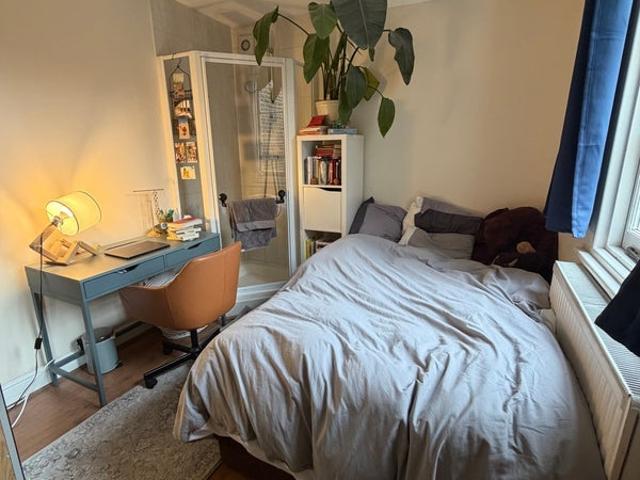 Room at Rochester Road, Greater London