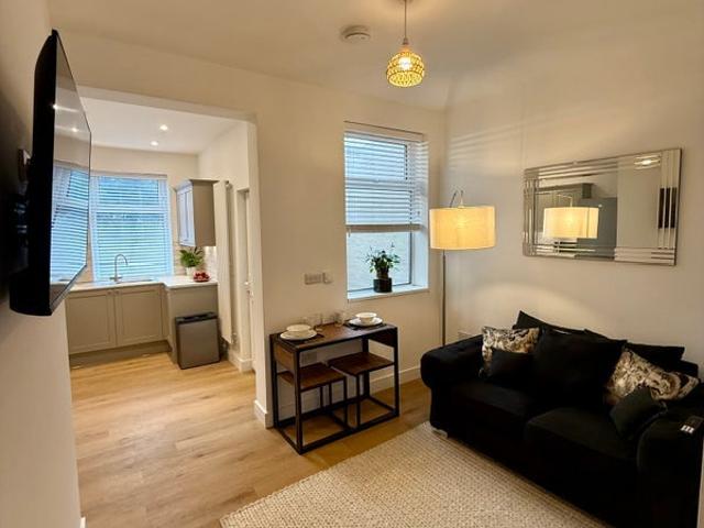 Room at Rock Road, Warrington