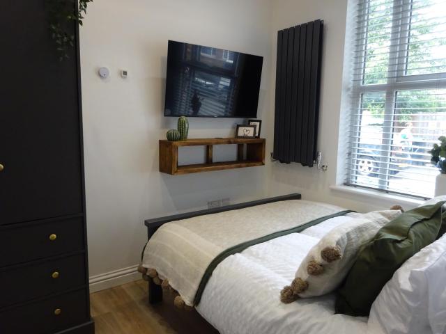Room at Rockingham Road, Kettering