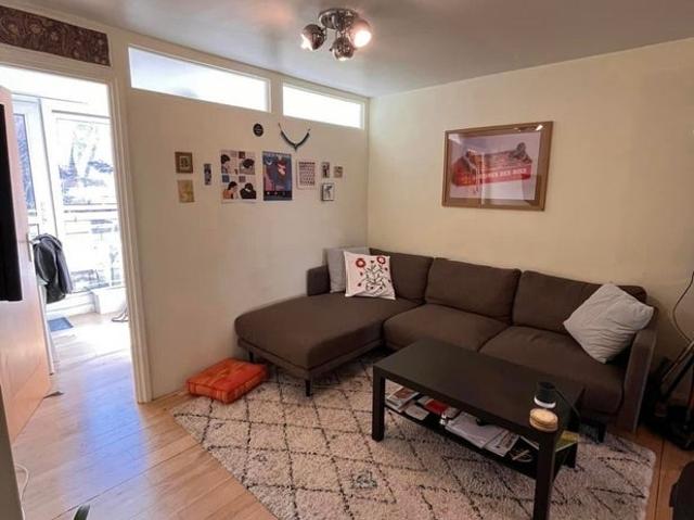 Room at Robert Street, Greater London