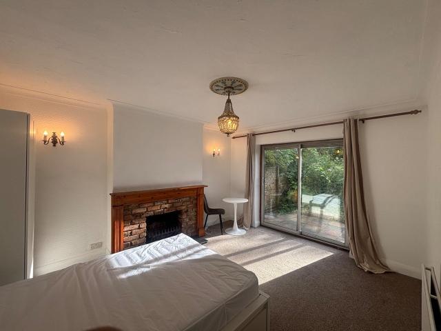 Room at Robin Hood Way, Greater London