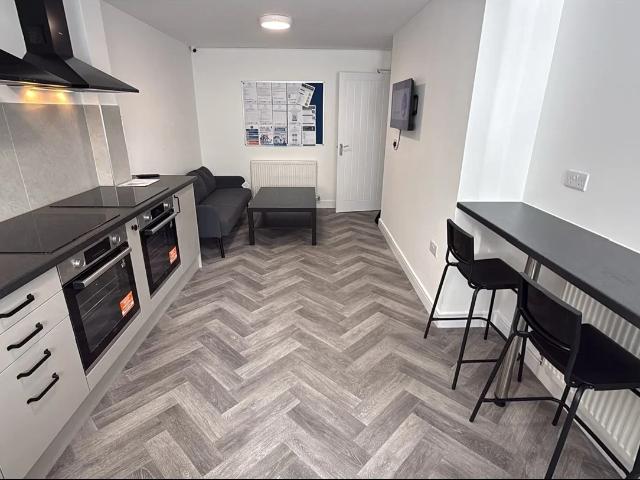 Room at Rodney Close, Birmingham