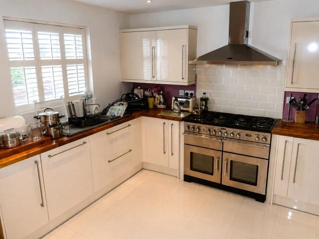 Room at Rodyard Way, Coventry