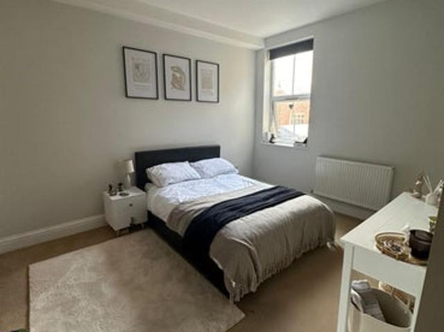 Room at Roehampton Lane, Greater London