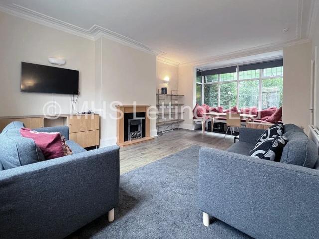 Room at Rokeby Gardens, Leeds