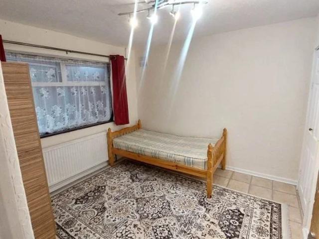 Room at Rokeby Street, Greater London