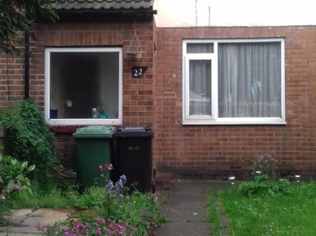 Room at Roker Lane, Leeds