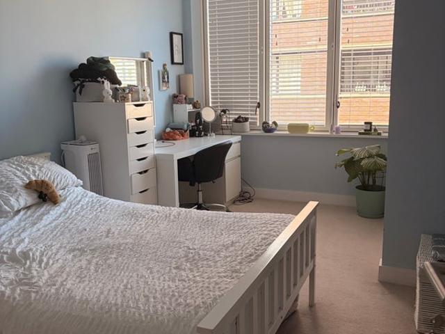 Room at Rookwood Way, Greater London