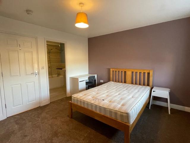 Room at Rookes Crescent, Chelmsford