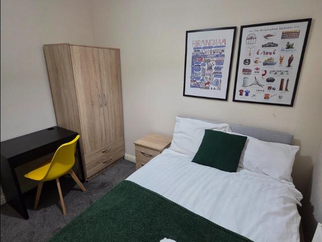 Room at Rooth Street, Sandwell