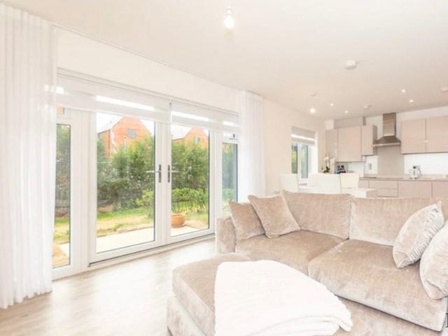 Room at Rolfe Road, Chelmsford