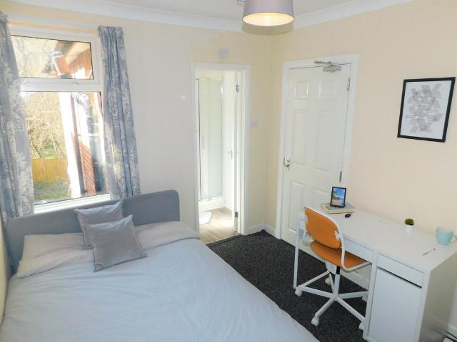 Room at Rollesbrook Gardens, Southampton