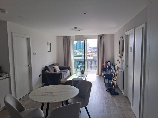 Room at Rolling Street, Salford