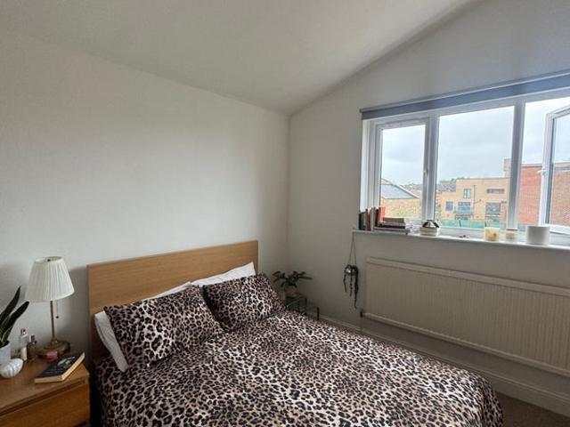 Room at Roman Road, Greater London