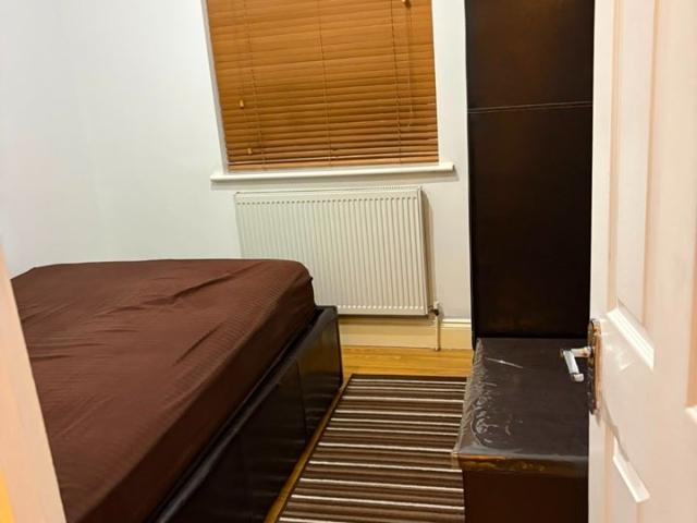 Room at Roman Road, Greater London