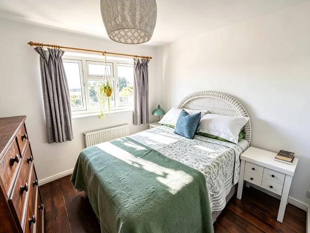 Room at Roman Way, Thatcham