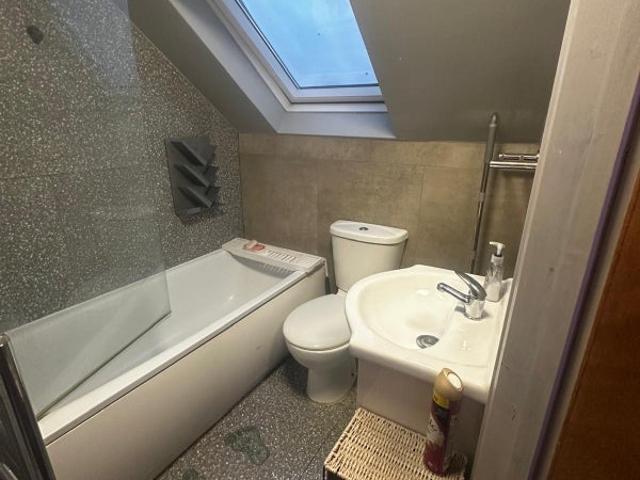 Room at Romford Road, Greater London