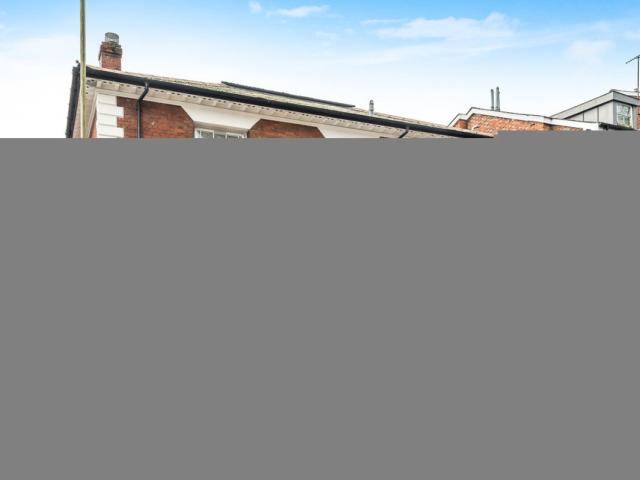 Room at Romsey Road, Winchester