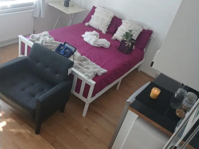 Room at Rosamond Street, Greater London