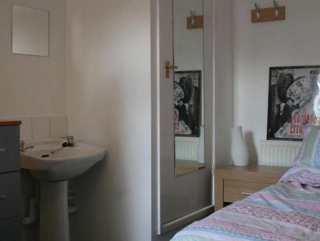 Room at Roscoe Lane, Liverpool
