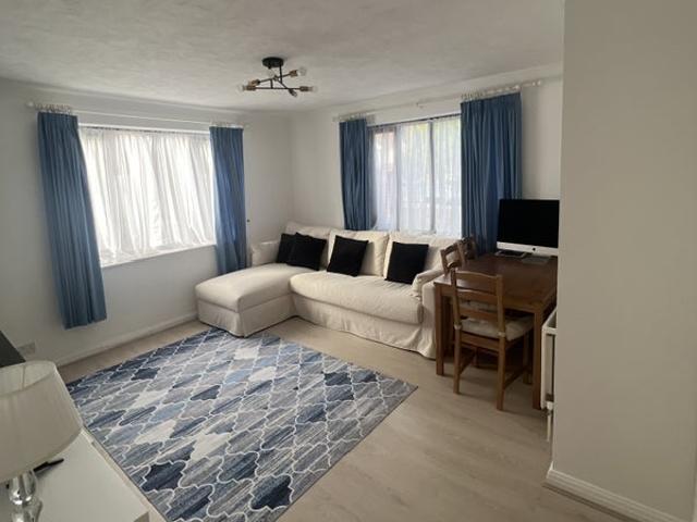 Room at Rosethorn Close, Greater London