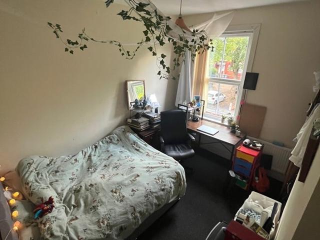 Room at Rose Cottages, Manchester