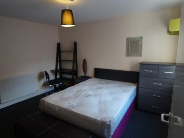 Room at Rose Lane, Liverpool