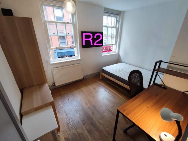 Room at Rosebery Avenue, Greater London