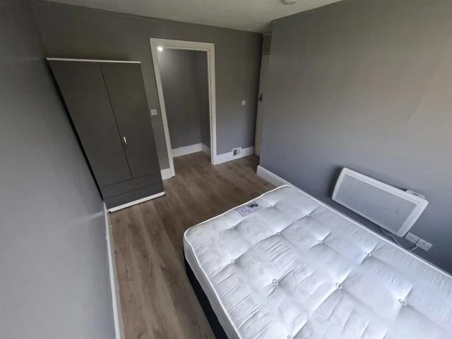 Room at Rosebery Street, Birmingham