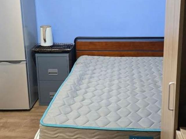 Room at Rosedale Road, Greater London