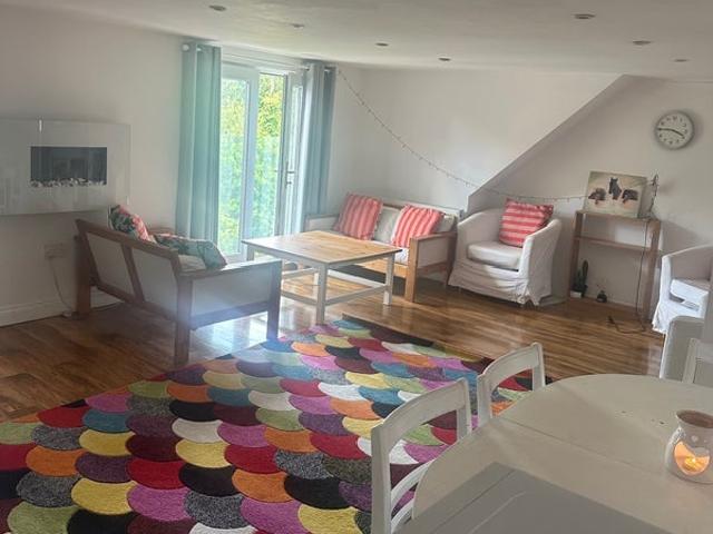 Room at Rosedene Avenue, Greater London