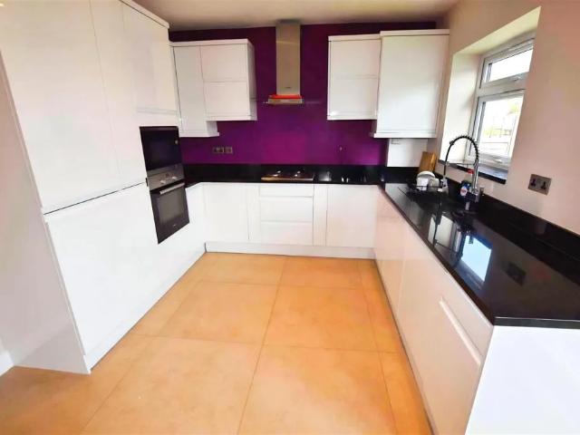 Room at Rosemary Avenue, Greater London