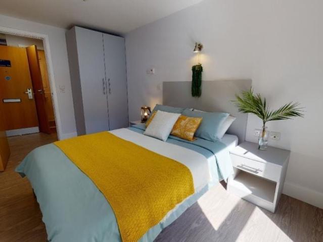 Room at Rosemount Buildings, City of Edinburgh