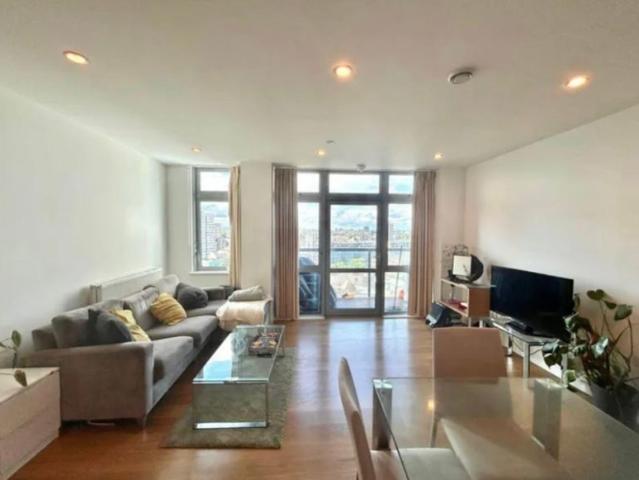 Room at Ross Way, Greater London
