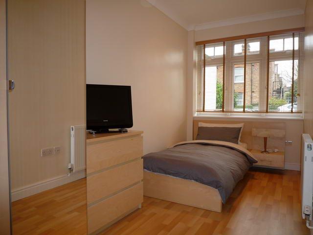 Room at Rosslyn Crescent, London