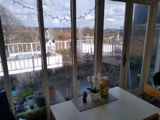 Room at Rosslyn Mews, Greater London