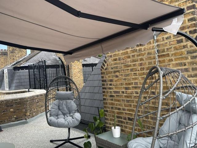 Room at Ropley Street, Greater London
