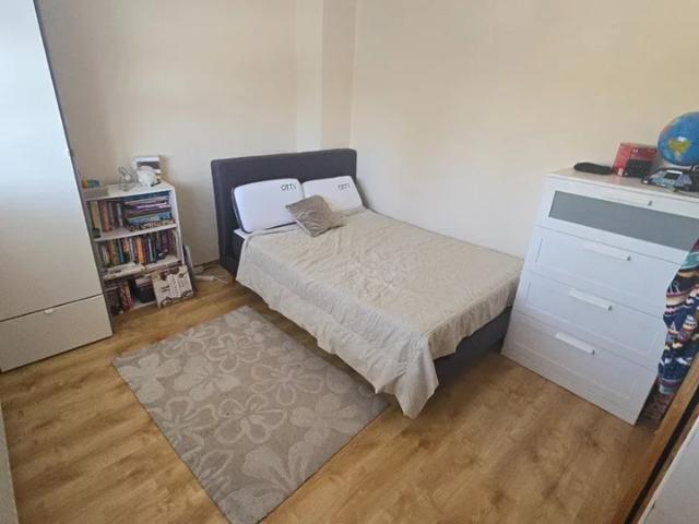 Room at Rowan Avenue, Borough of Runnymede