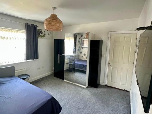 Room at Rowrah Crescent, Middleton