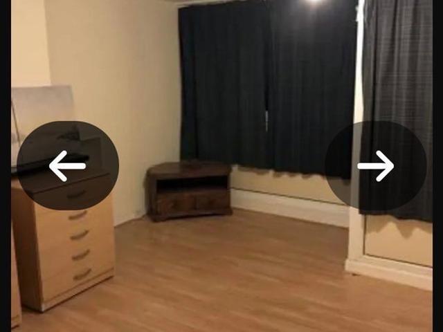Room at Rowstock Gardens, Greater London