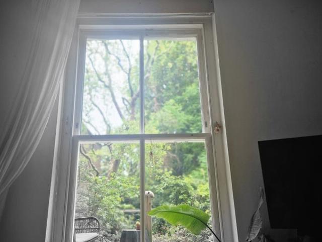 Room at Rotherfield Street, Greater London