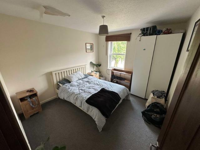 Room at Rotherfield Street, Greater London