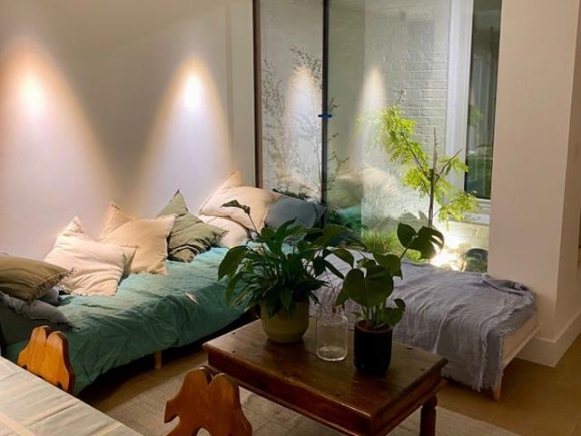 Room at Rotherhithe Old Road, Greater London