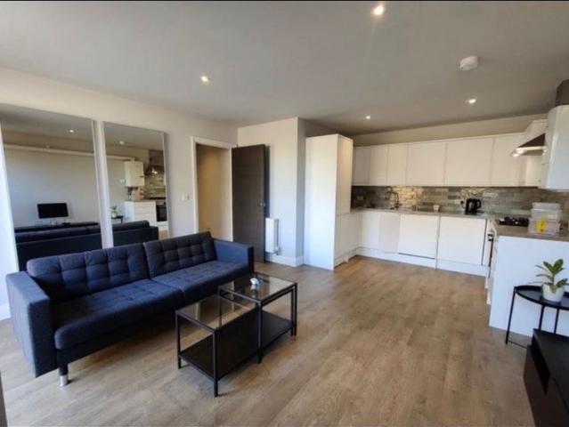 Room at Rotherhithe Old Road, Greater London