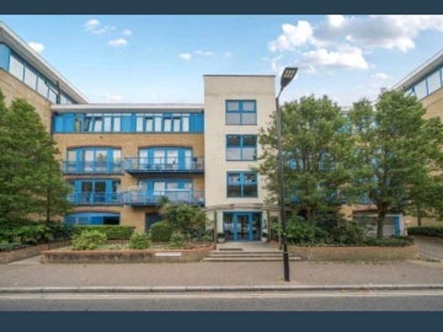 Room at Rotherhithe Street, Greater London