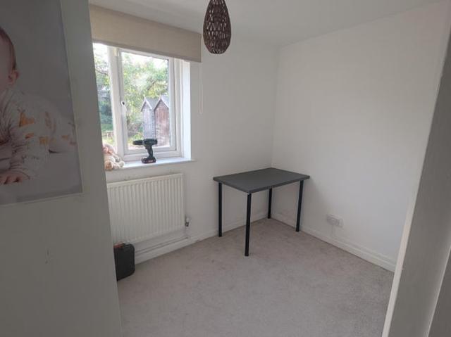 Room at Rotherwood Avenue, Rotherham